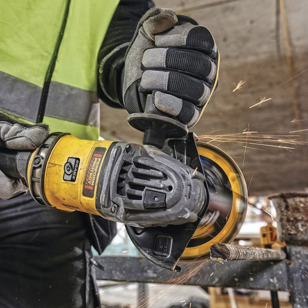 Esmeril Angular 5" 60V FlexVolt Xr 9000 Rpm Dewalt DCG418T2-B2 ...