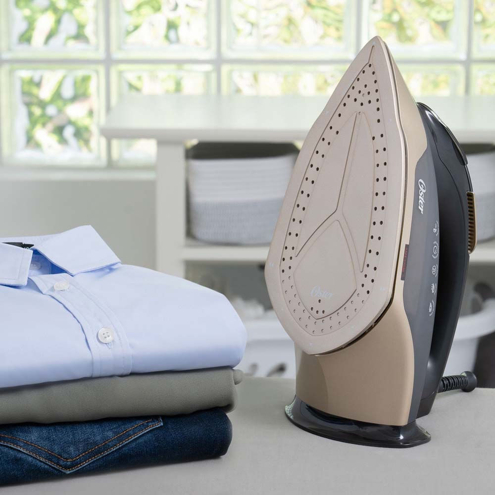 Plancha a Vapor OSTER GCSTPX9000B Gris/Cobre | plazaVea - plazaVea