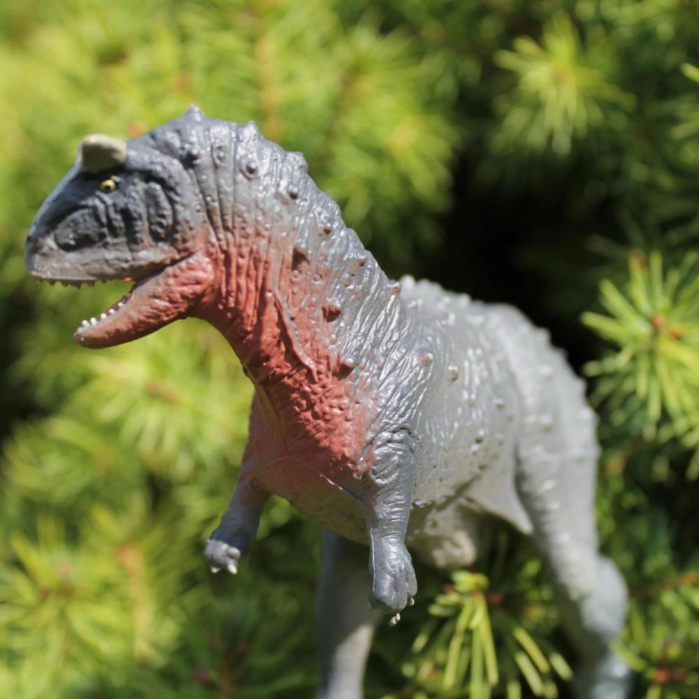 Dinosaurio Terra Carnotaurus | plazaVea - plazaVea