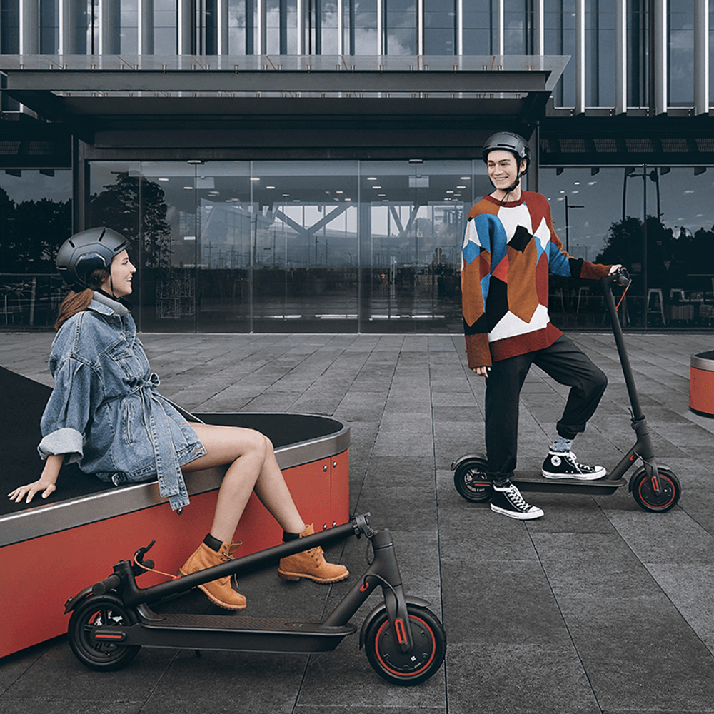 Scooter Eléctrico Xiaomi MI M365 PRO DDHBC02NEB + Casco | plazaVea ...